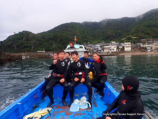 白崎の沖ポイントでエンジョイボートダイビング | 関西・和歌山でダイビングライセンスを格安取得！日帰りプランも充実！初心者でも安心のTRYSへ